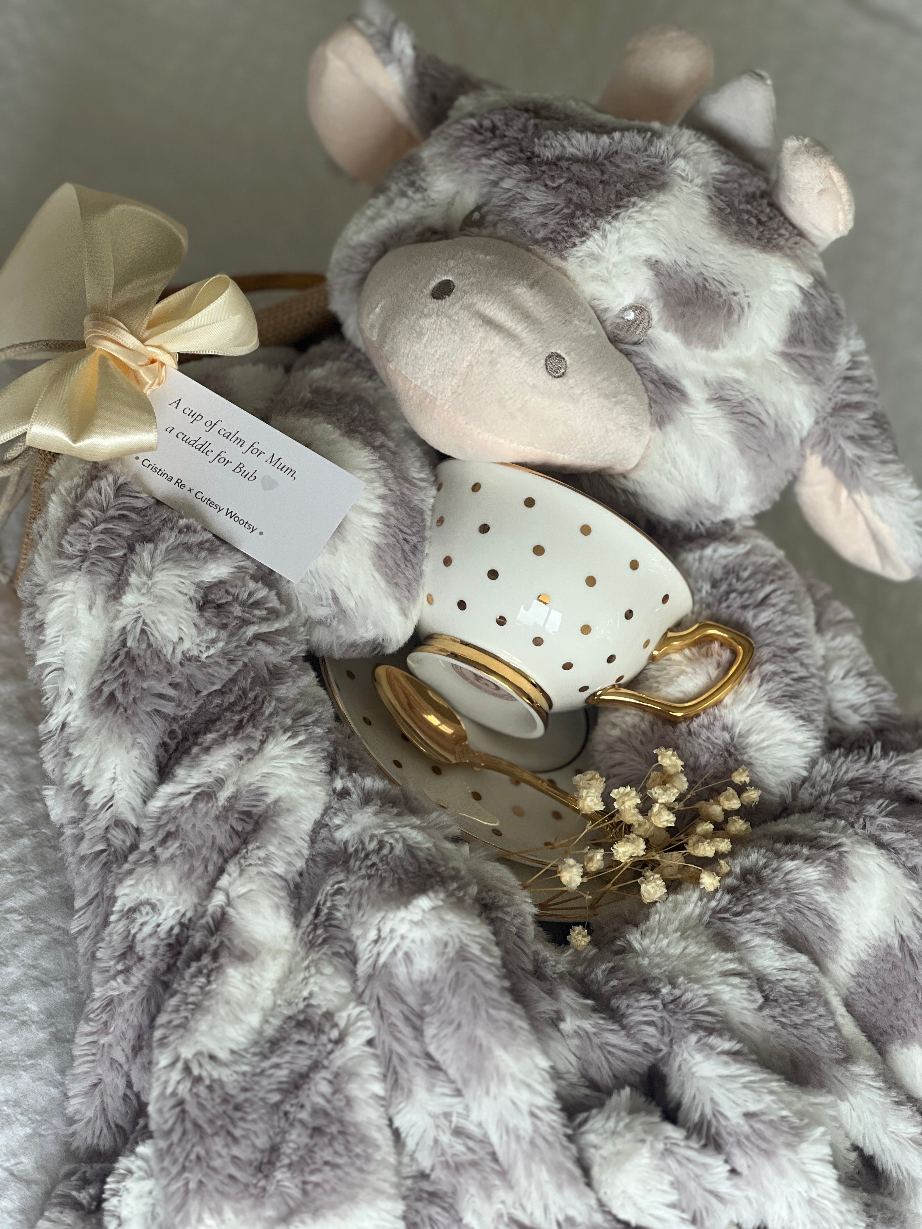 Skye Giraffe Mum & Bub Hamper | Luxury Baby Gift Australia – Cutesy Wootsy